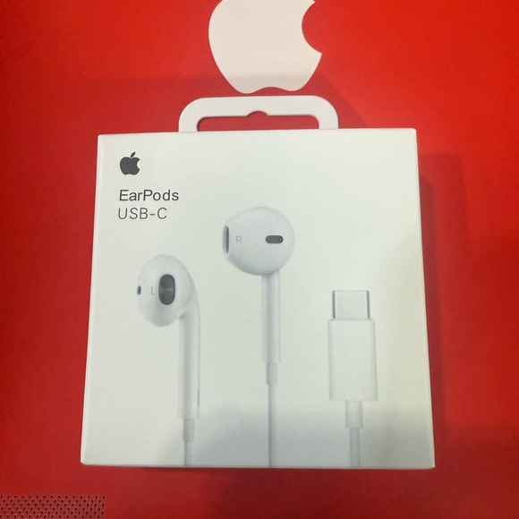Apple | Cell Phones & Accessories | Apple Earpods With Usbc In White ...
